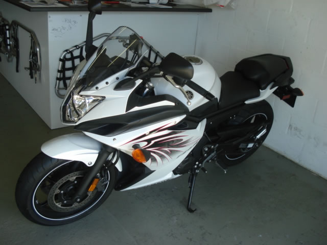 Yamaha FZ6R (Fazer) 2010